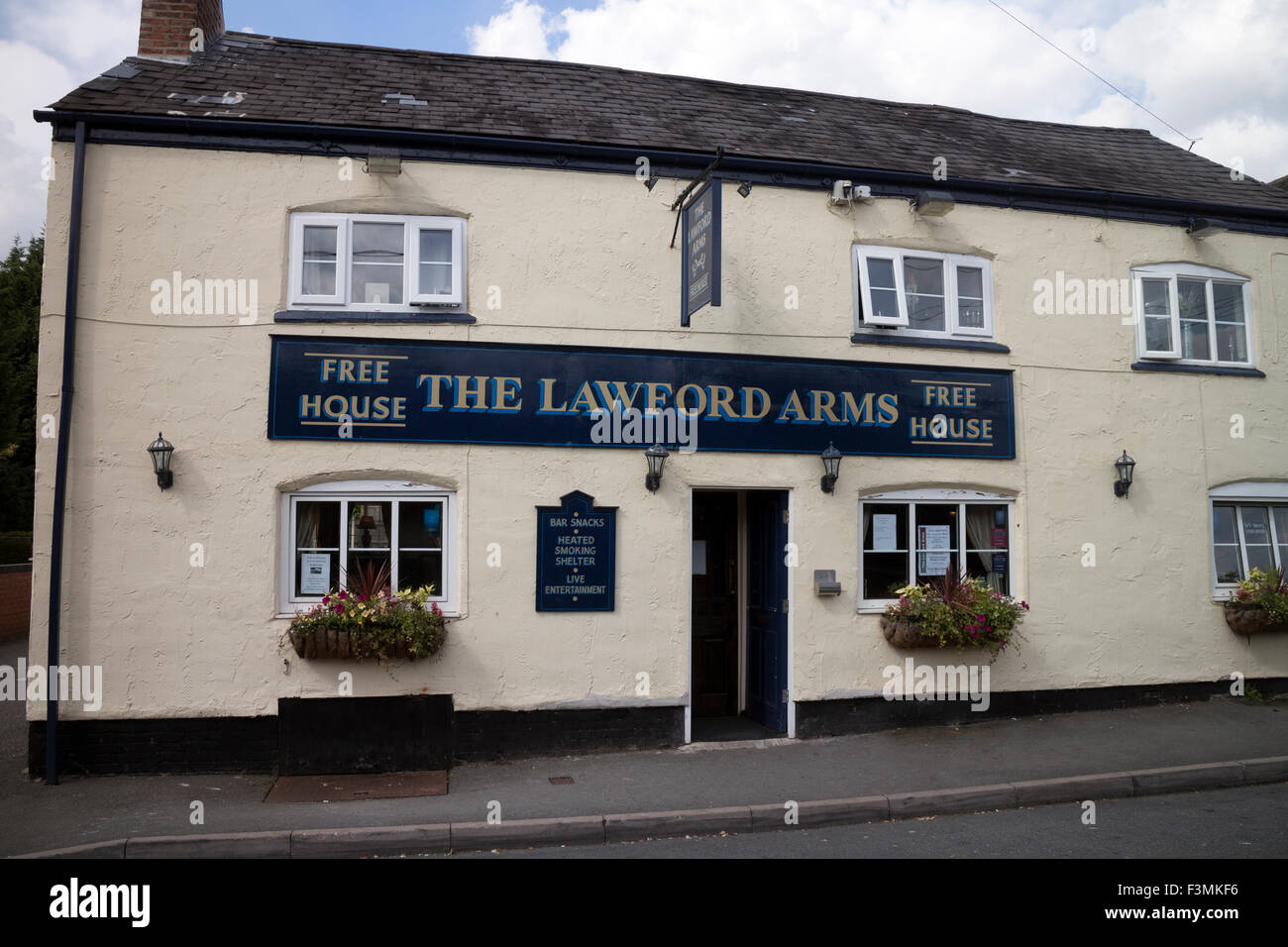 Long lawford village hi-res stock photography and images - Alamy
