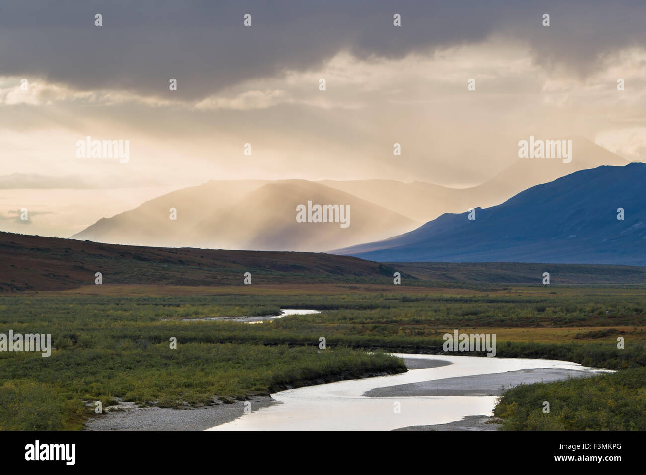 Noatak river basin hi-res stock photography and images - Alamy