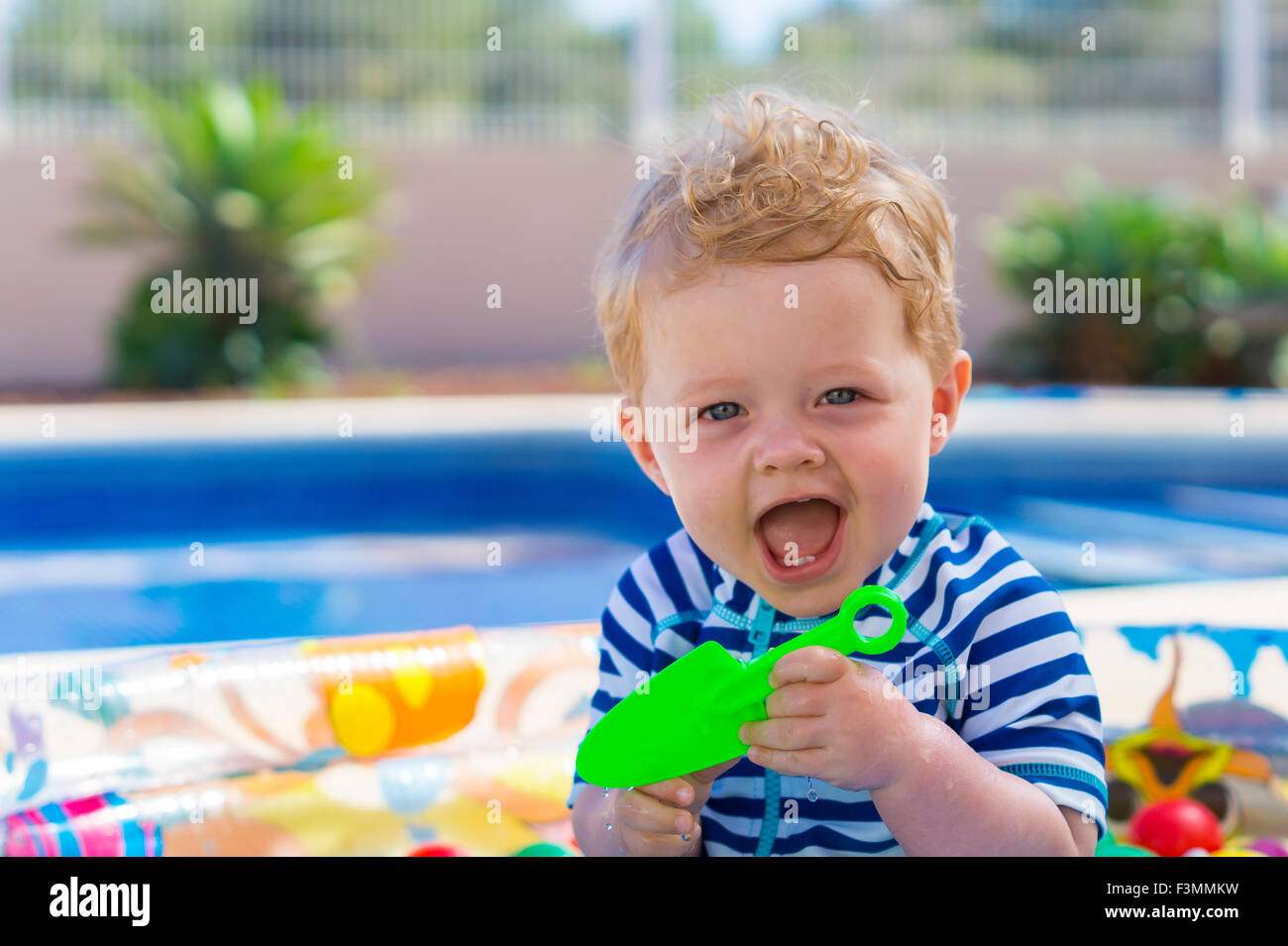 Baby Paddling Pool High Resolution Stock Photography and Images - Alamy