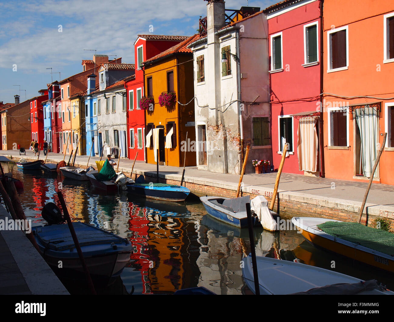 Burano fishing village hi-res stock photography and images - Alamy
