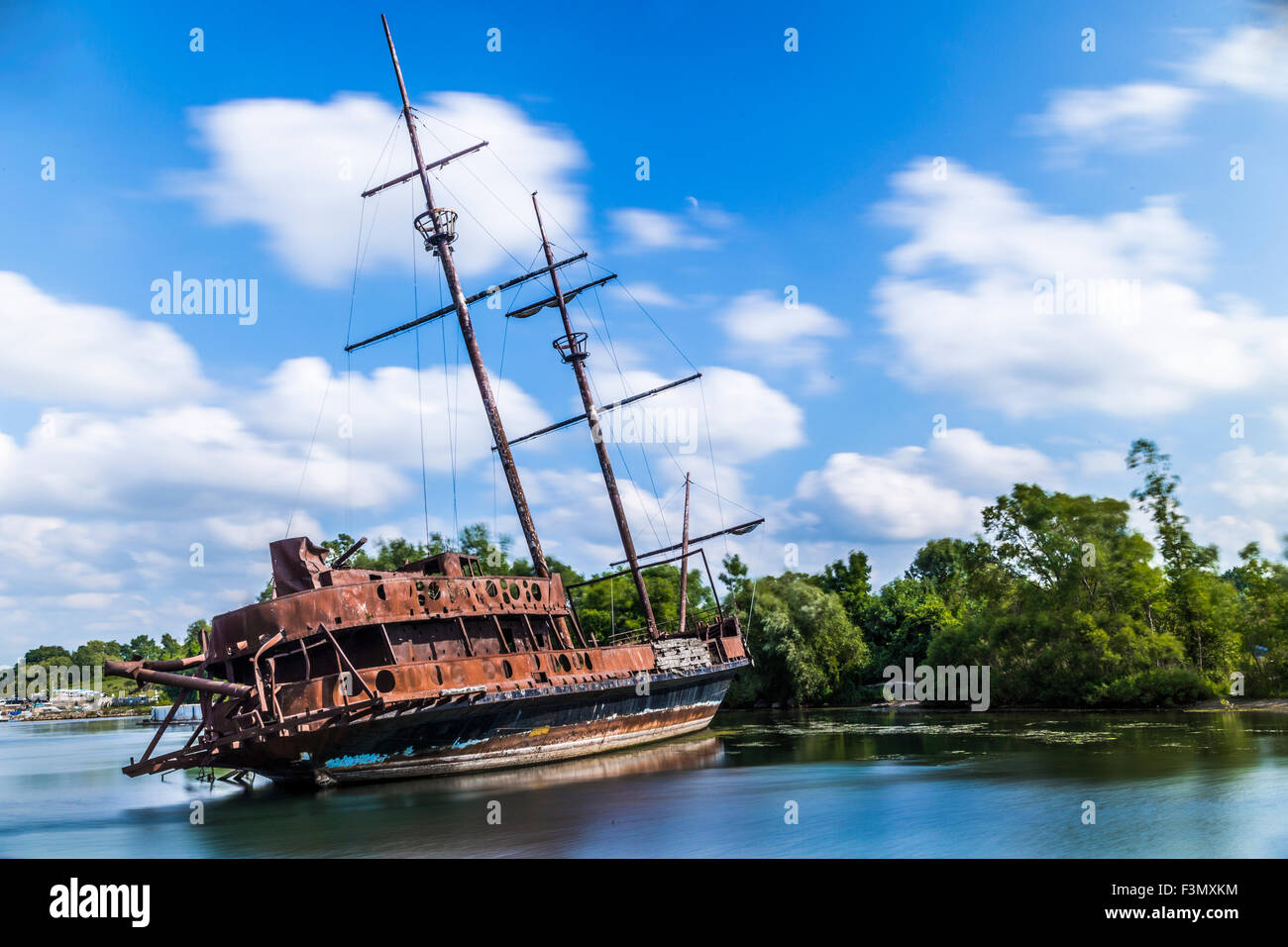Jordan Harbour shipwreck on a warm sunny day Stock Photo - Alamy