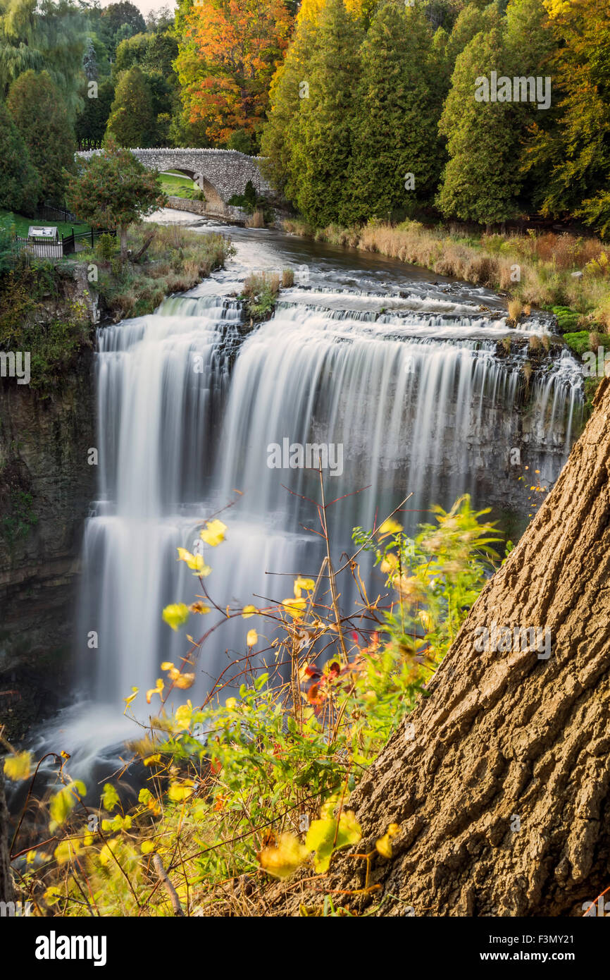 Websters Falls in autumn with stone bridge Stock Photo - Alamy