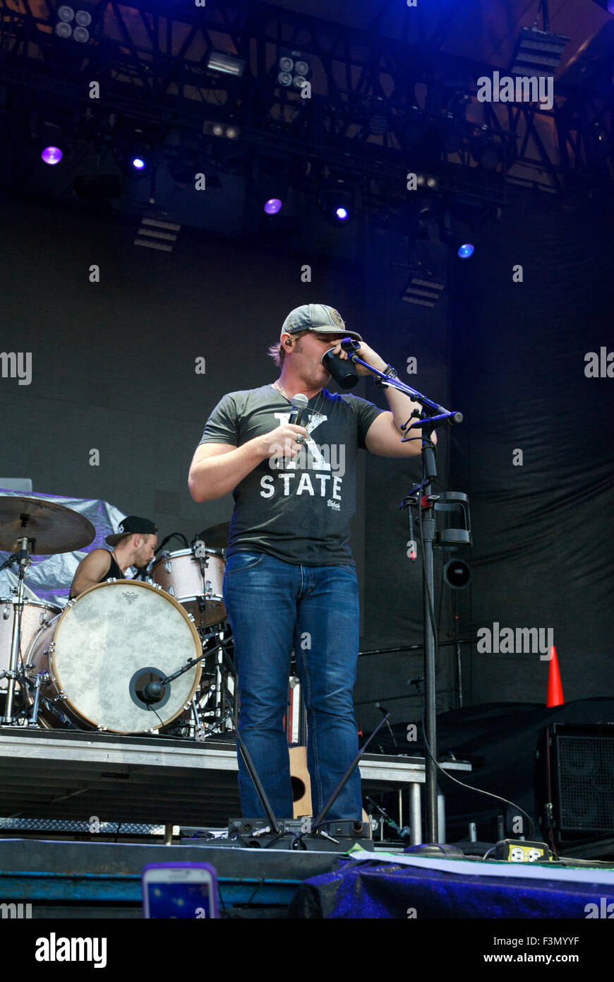 Jerrod Niemann in performance at the Kicker Country Stampede music ...