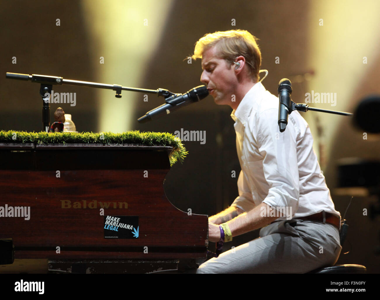 Las Vegas, Nevada, USA. 9th Oct, 2015. Musician Andrew McMahon In The Wilderness performs on the ...