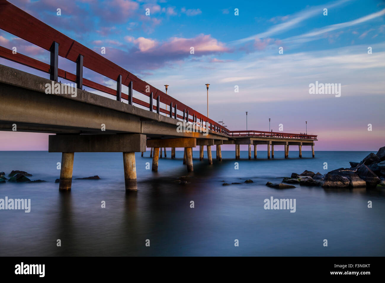 Centre Island pier at Twilight, from Centre Island in Toronto Stock ...