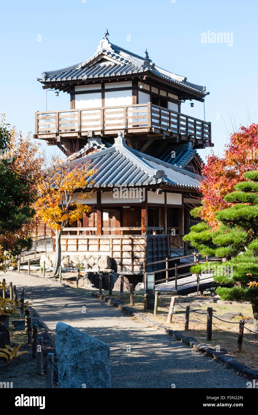 Path leading to the reconstructed Japanese castle at Ikeda, near Osaka ...