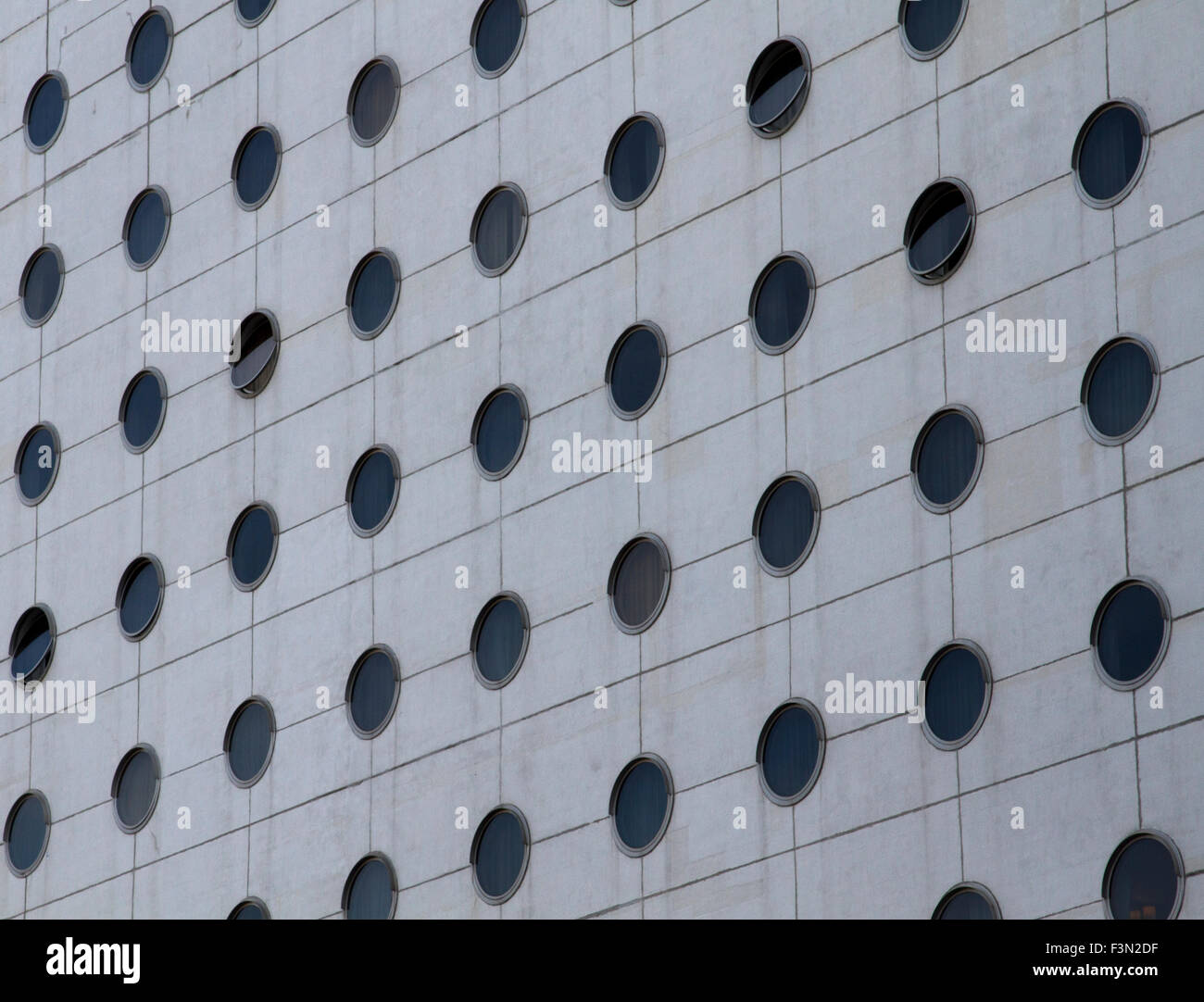 Round windows hi-res stock photography and images - Alamy