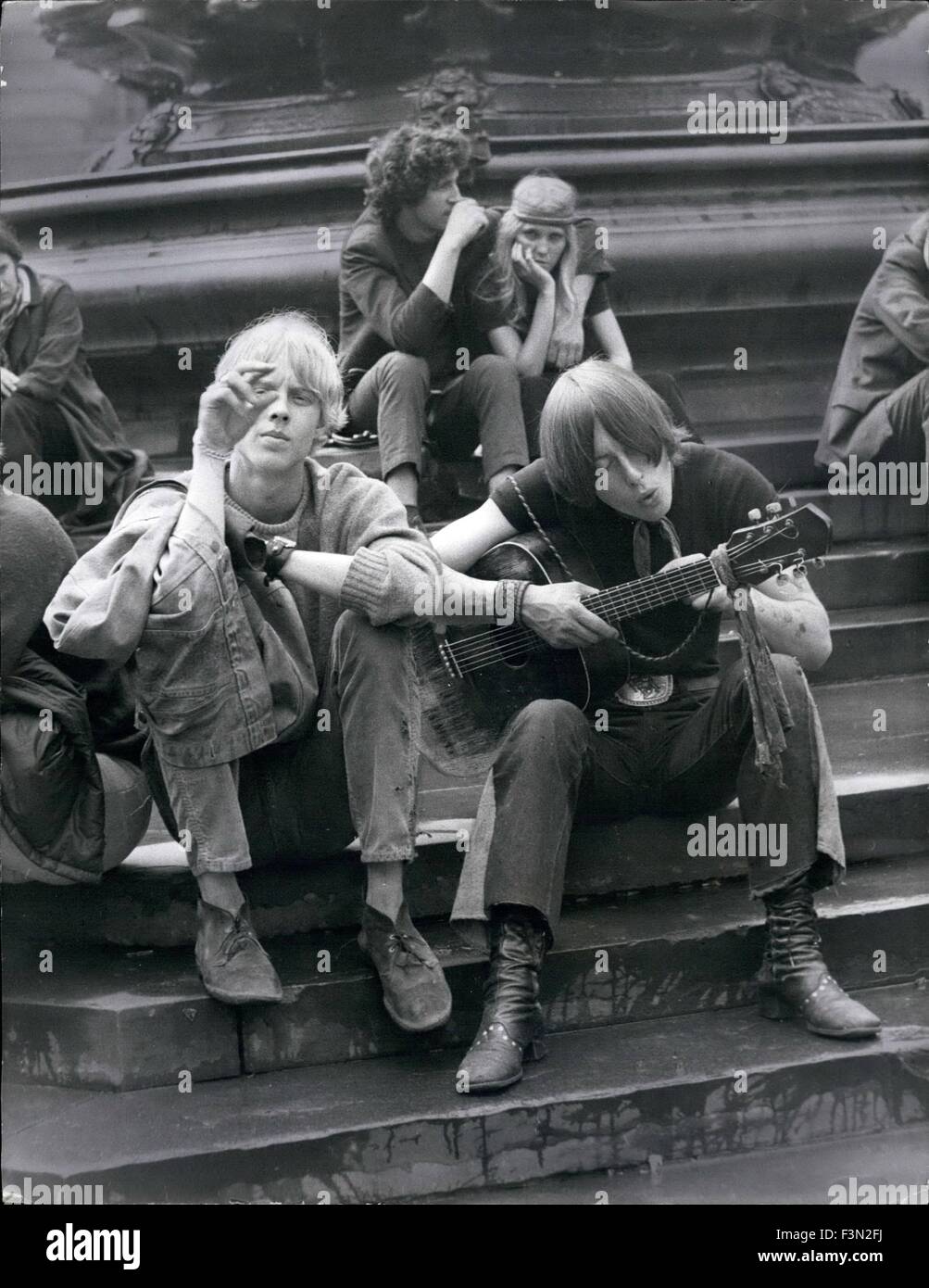 Keystone Press Photo. 24th Feb, 1967. Illegible Caption © Keystone ...