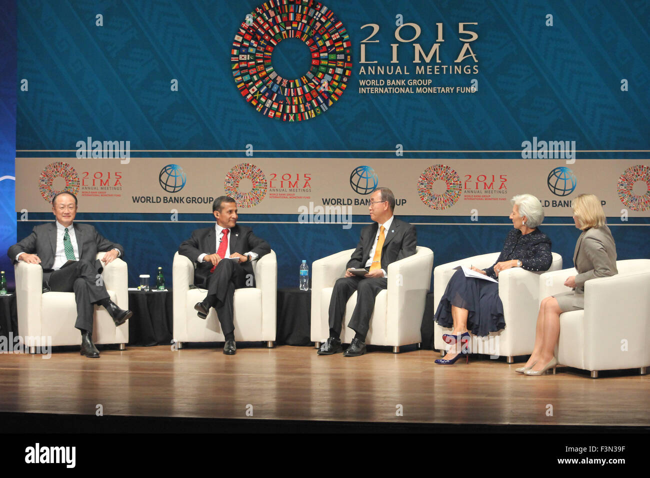 9 oct 2030 hi-res stock photography and images - Alamy