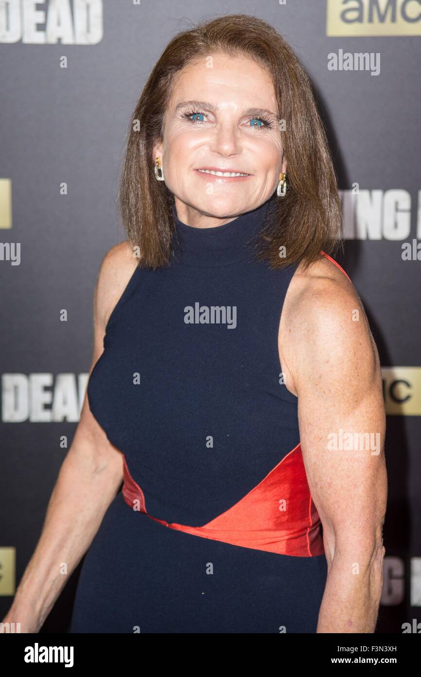 Tovah Feldshuh at arrivals for THE WALKING DEAD Season Six Premiere ...