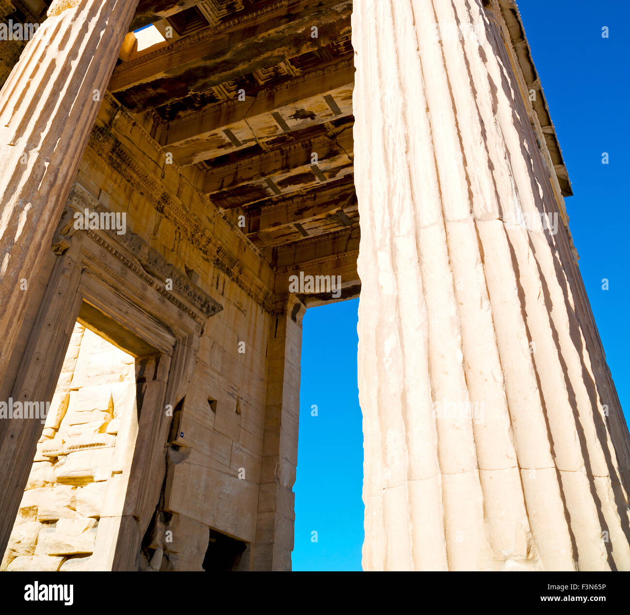 in greece the old architecture and historical place parthenon athens ...