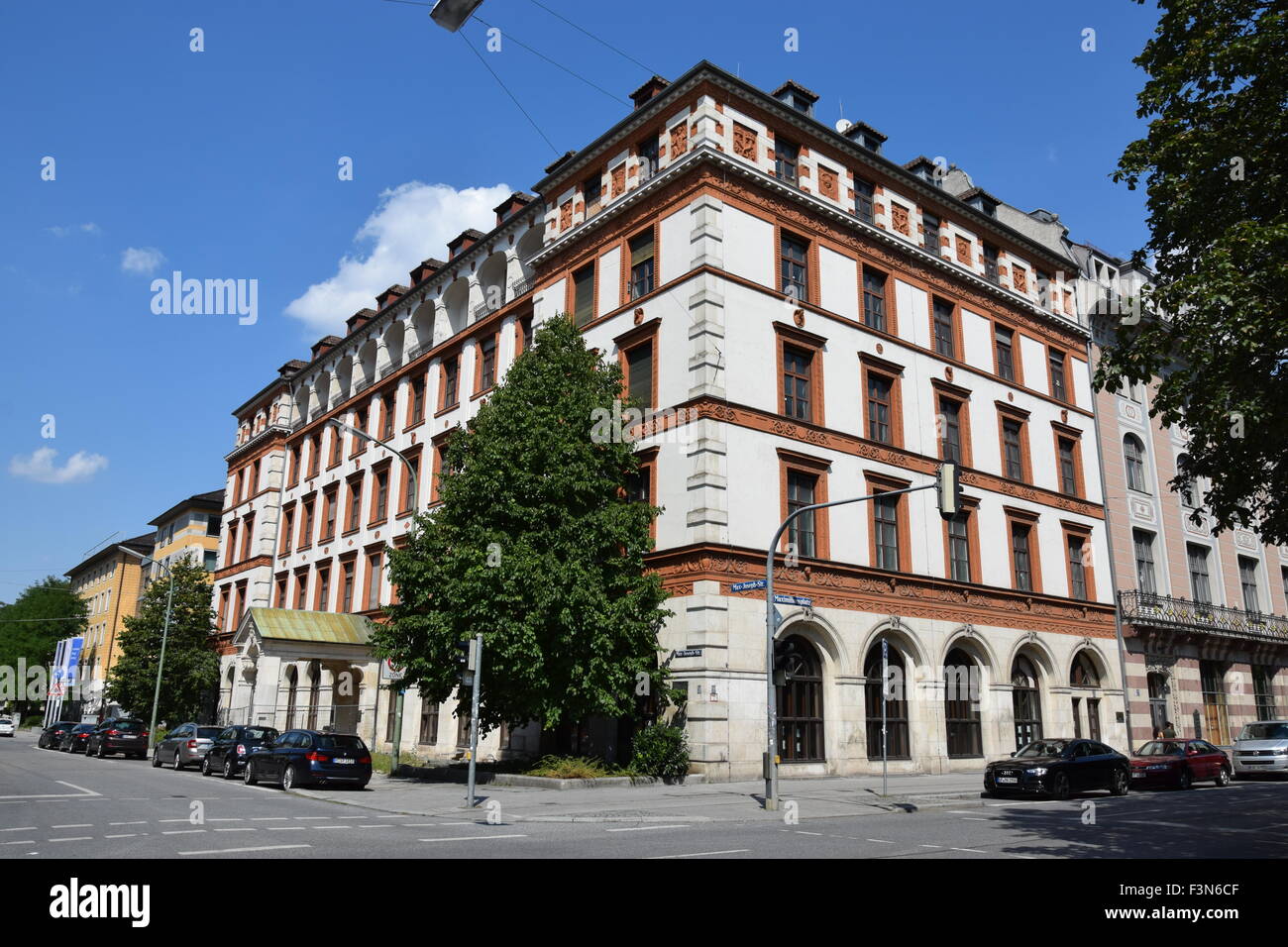 Historical building in Munich, Bavaria, Germany Stock Photo - Alamy