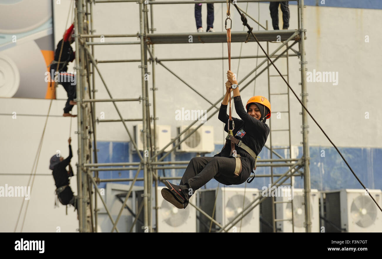 Palm oil malaysia woman hi-res stock photography and images - Alamy