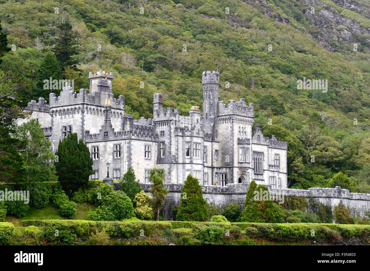 Kylemore Abbey Connemara County Galway Ireland Stock Photo - Alamy