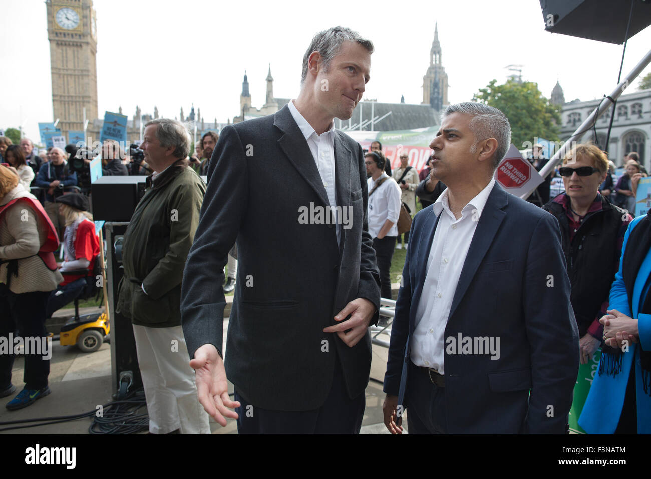 NO THIRD RUNWAY PROTEST IN LONDON, PARLIAMENT SQUARE, CENTRAL LONDON ...