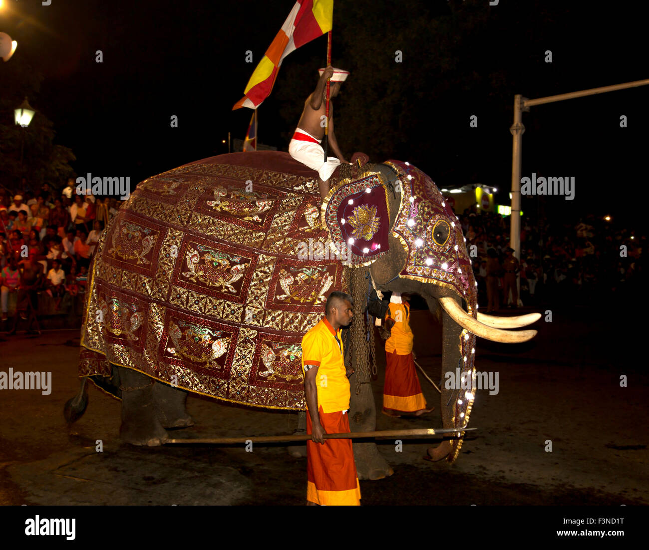 The Esala Perahera High Resolution Stock Photography and Images - Alamy