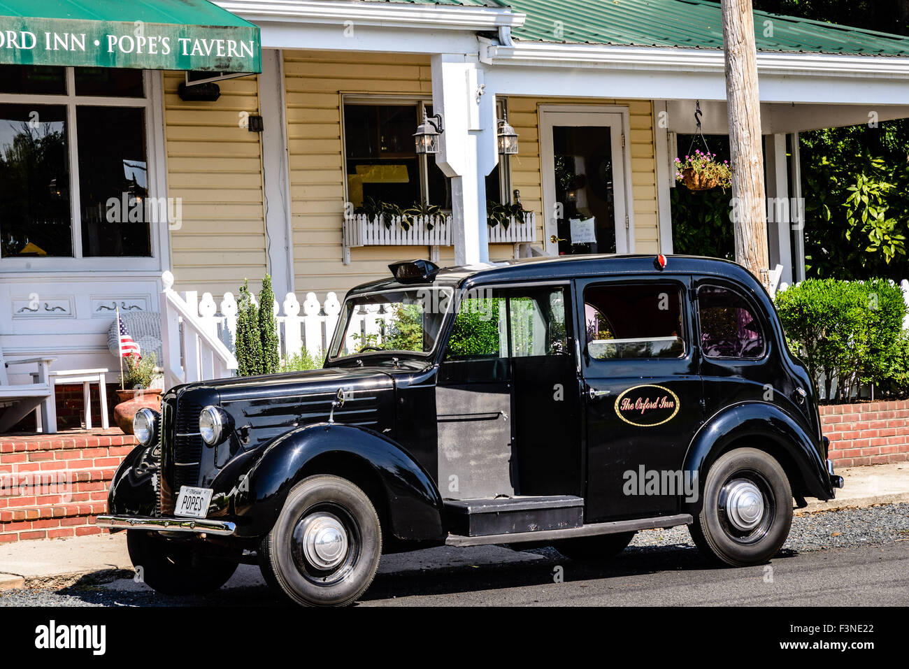 1950s london taxi hi-res stock photography and images - Alamy