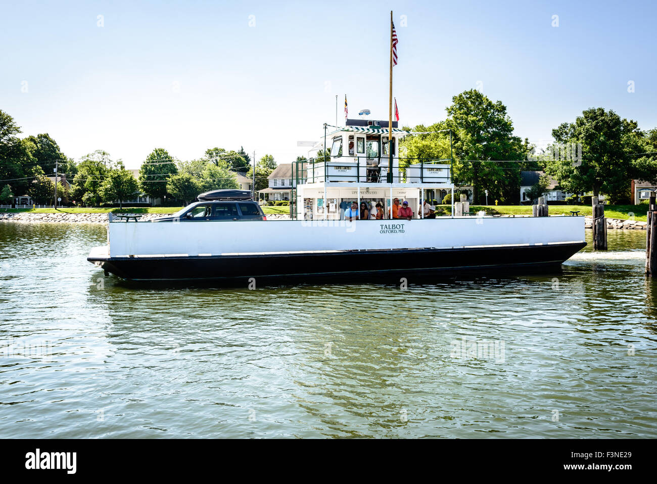 Oxford Bellevue Ferry leaving Oxford, Tred Avon River, Oxford, Maryland ...