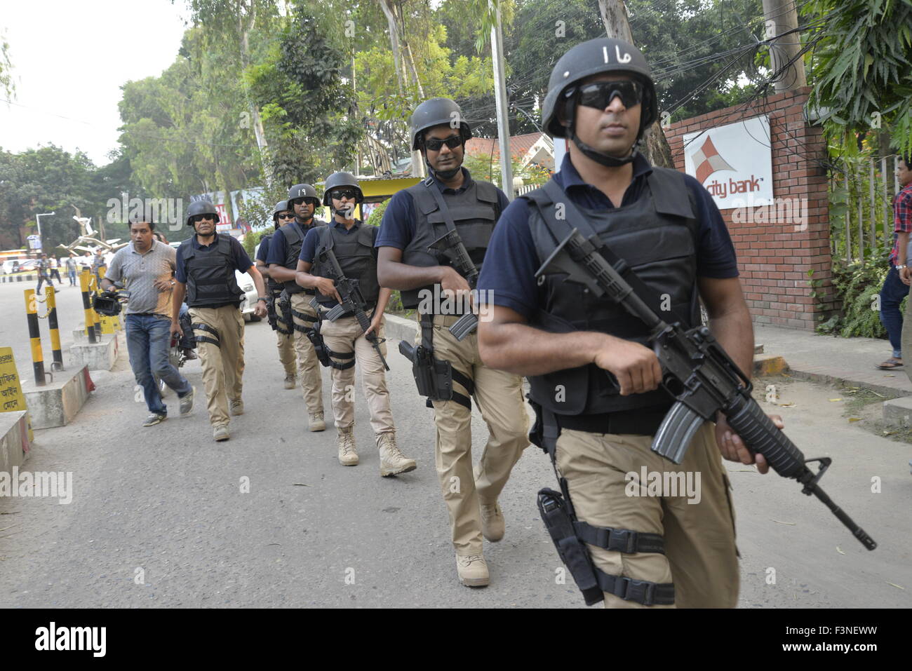 Dhaka, Bangladesh. 10th Oct, 2015. Members of SWAT, a special squad of ...