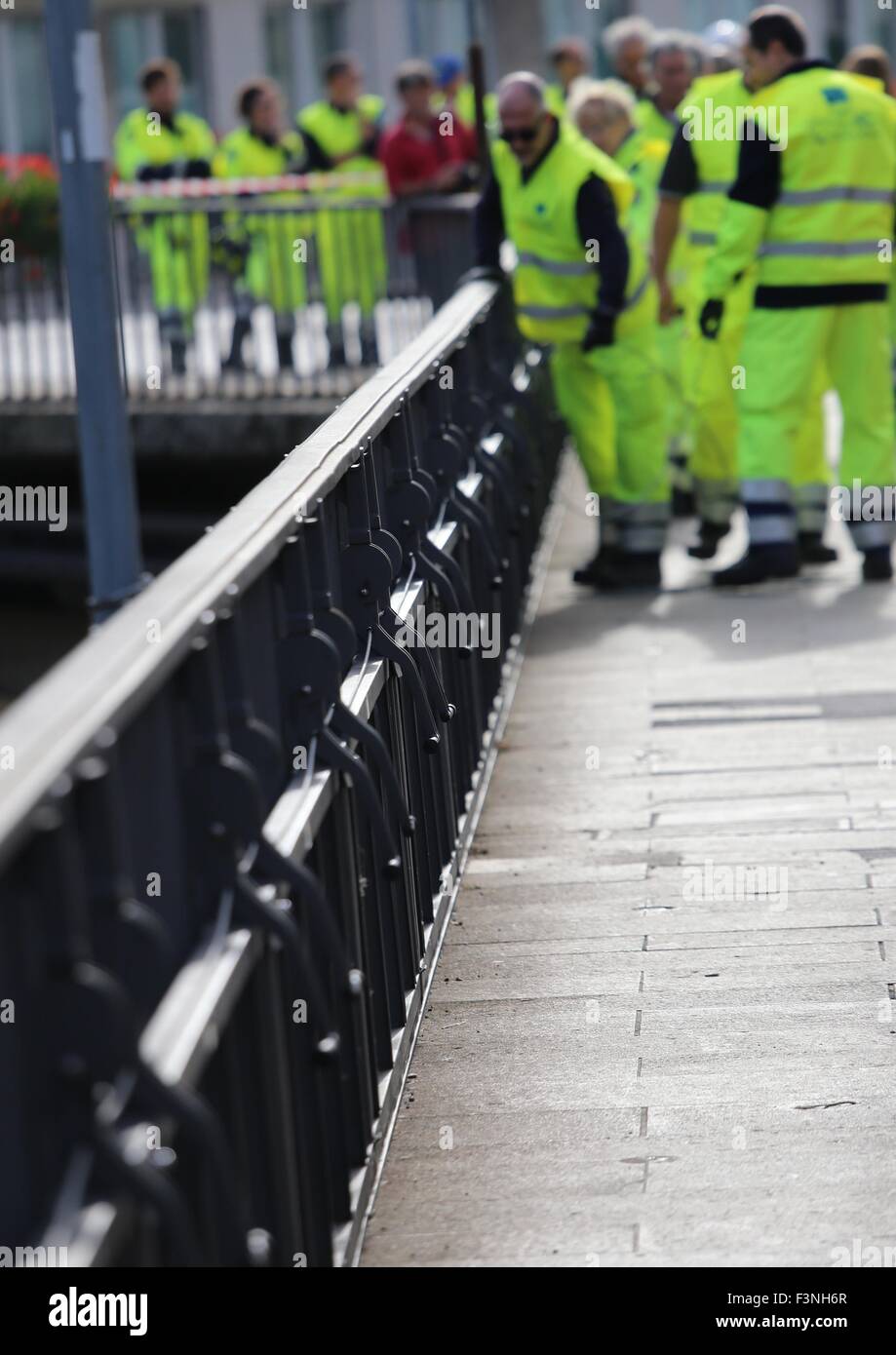 Civil protection hi-res stock photography and images - Alamy