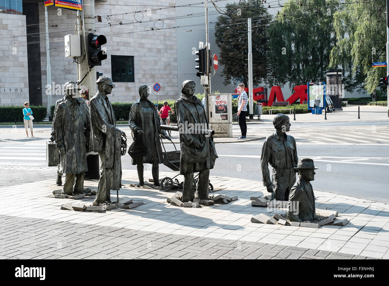 Poland wroclaw statue statues street hi-res stock photography and ...