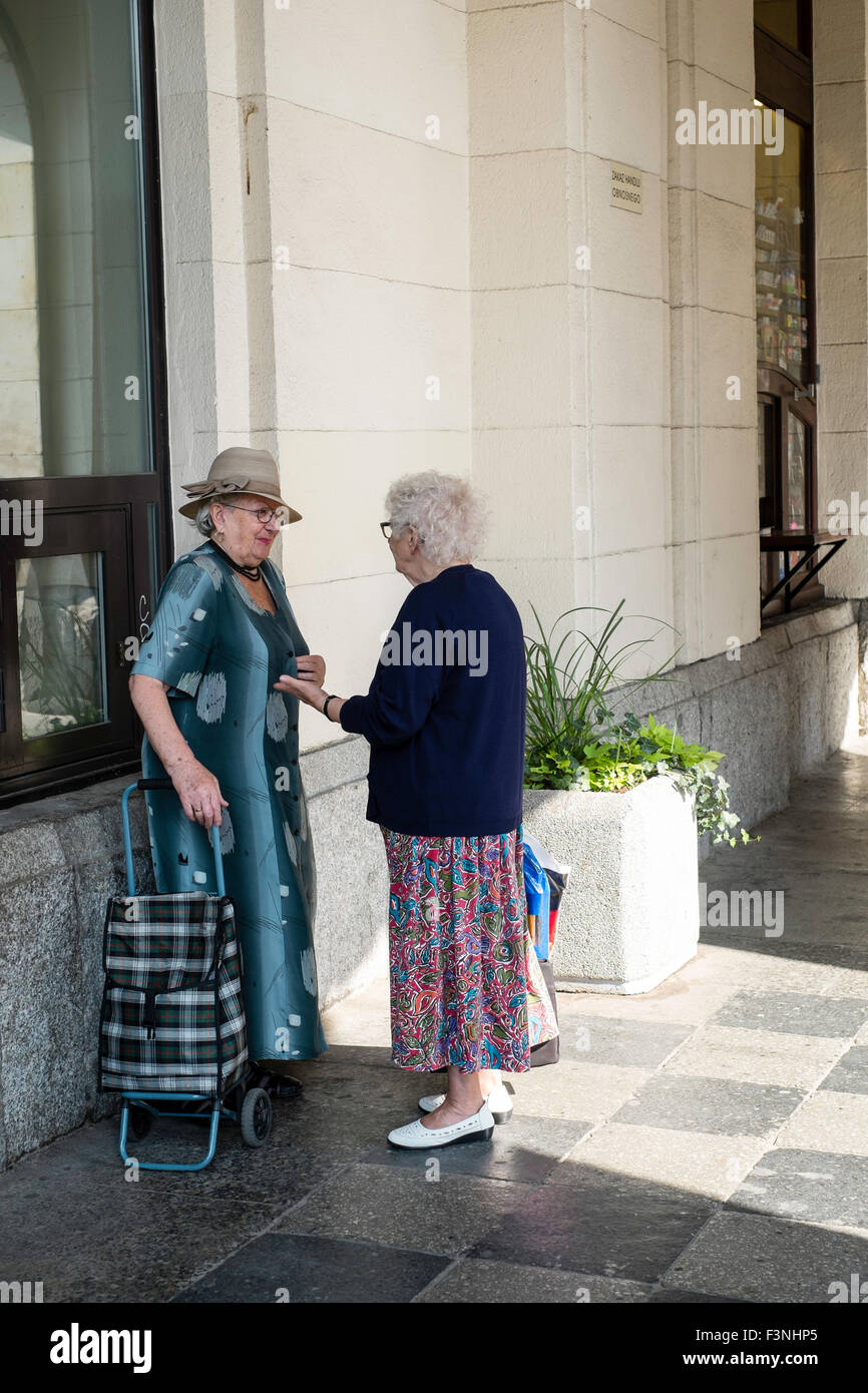 Chat poland hi-res stock photography and images - Alamy