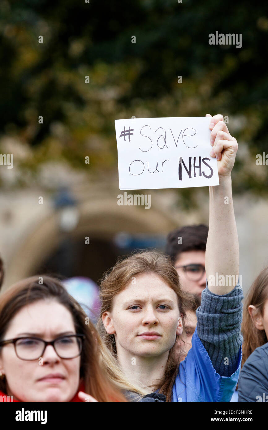 Save nhs sign hi-res stock photography and images - Alamy