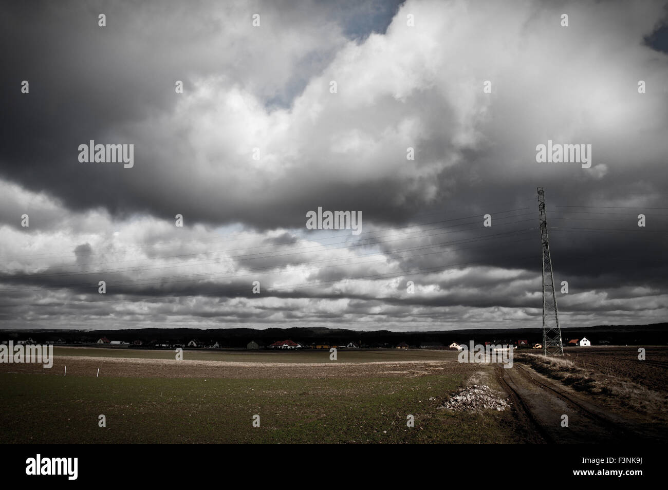 Storm clouds over grain hi-res stock photography and images - Alamy