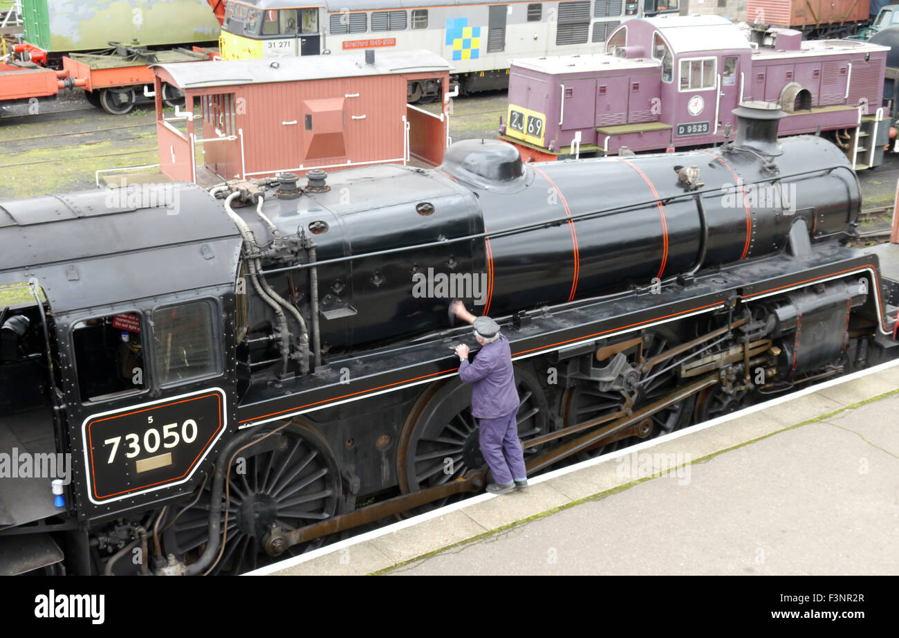 James bond goldeneye train hi-res stock photography and images - Alamy