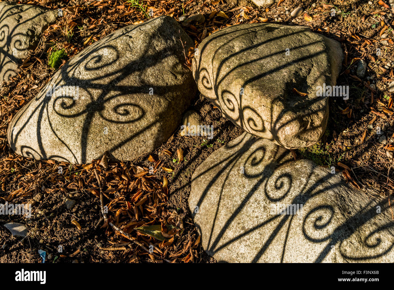 Rocks and shadow hi-res stock photography and images - Alamy