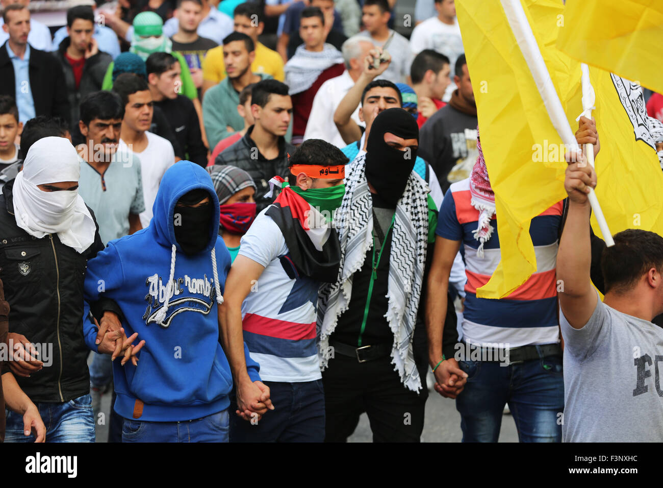 Thousands of Palestinians attended the funeral of 19-year-old Muhammad ...