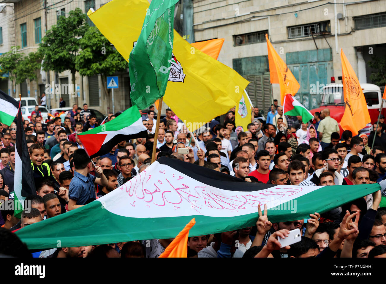 Thousands of Palestinians attended the funeral of 19-year-old Muhammad ...