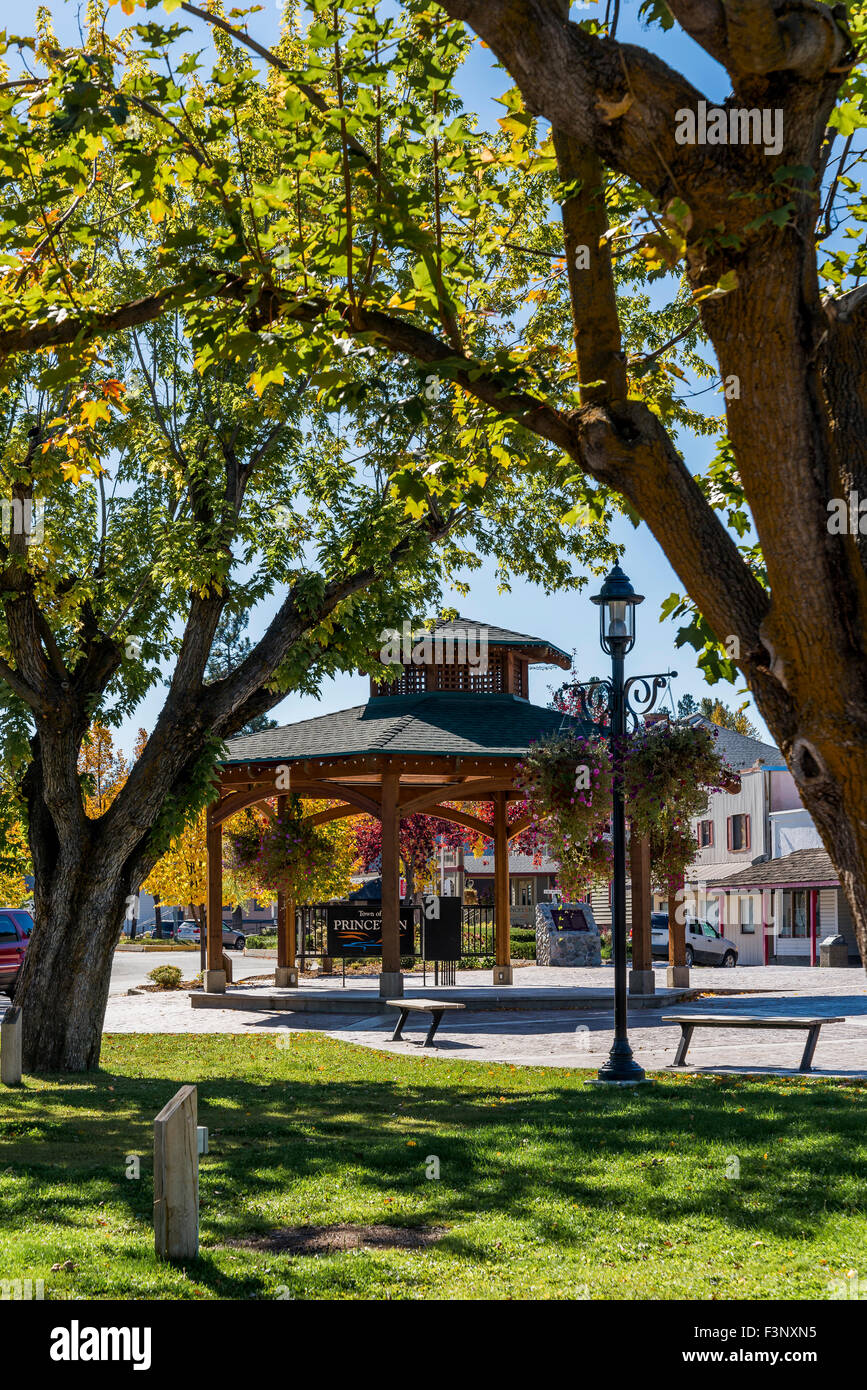 Downtown Gazebo High Resolution Stock Photography and Images - Alamy