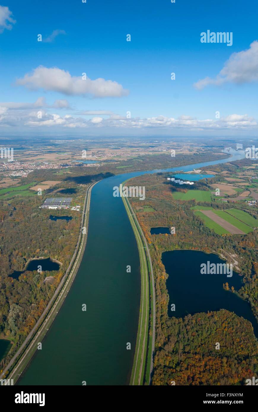France, Bas Rhin (67), North of Strasbourg and Kehl towns, Rhine river ...