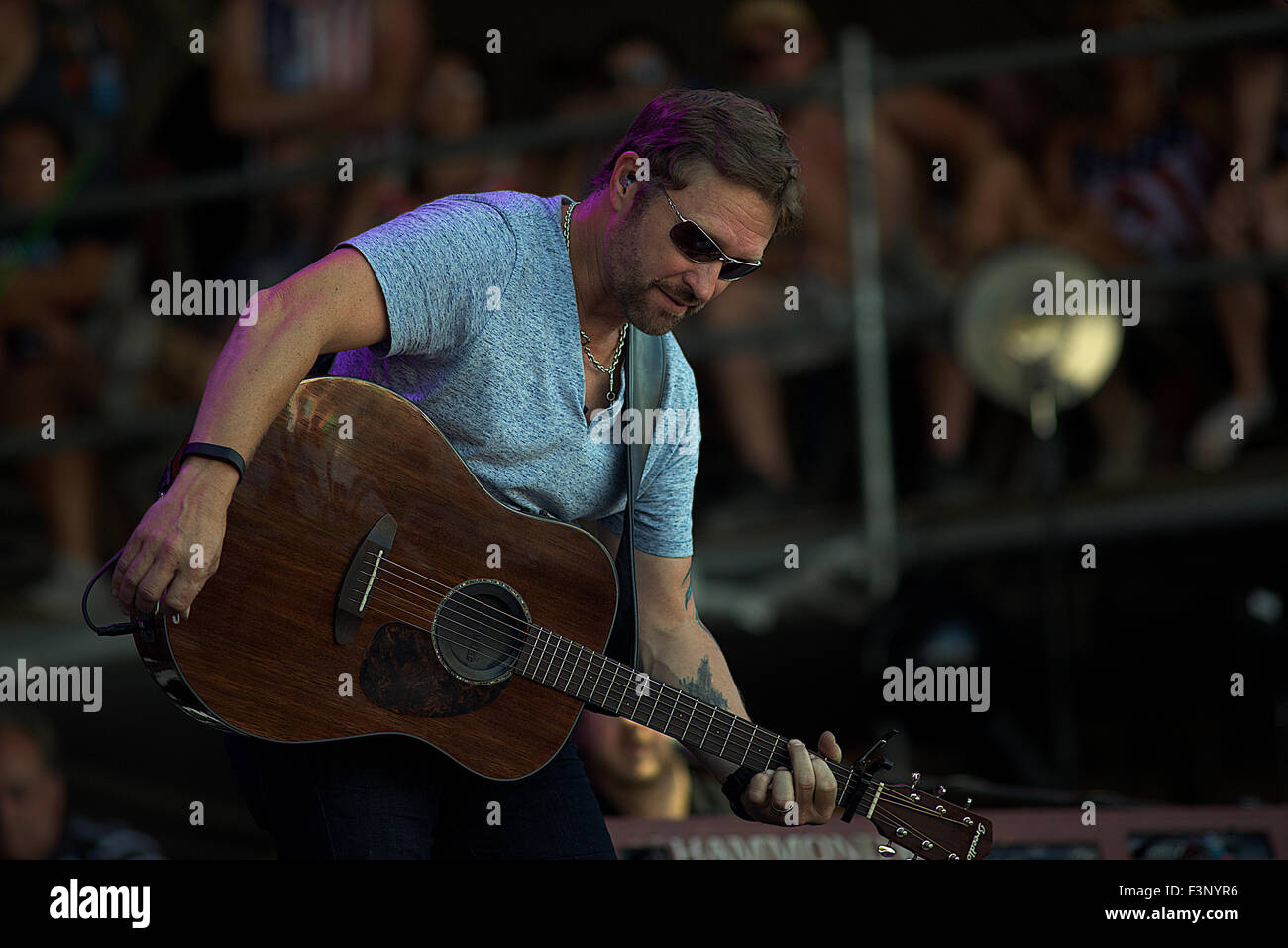 Craig morgan concert hi-res stock photography and images - Alamy