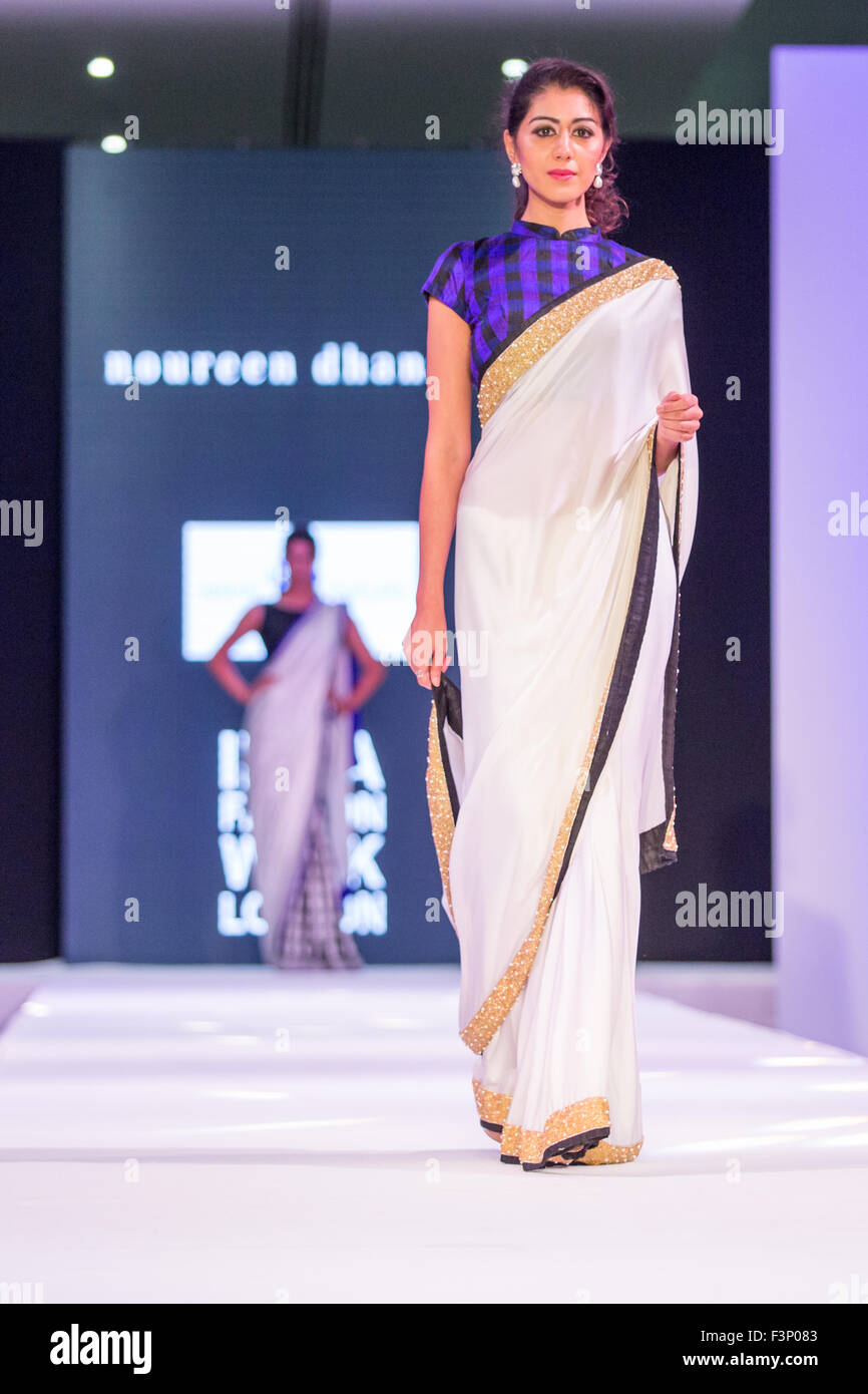 Indian catwalk hi-res stock photography and images - Alamy