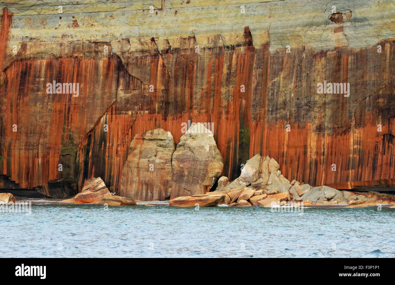 Pictured rocks national shoreline hi-res stock photography and images ...