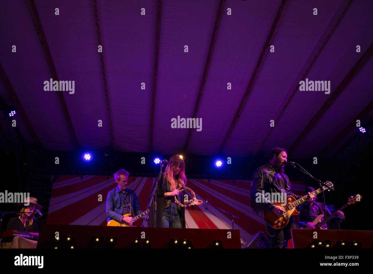 Marfa, Texas, USA. 25th Sep, 2015. Rumba Shaker performs at the 2015 ...