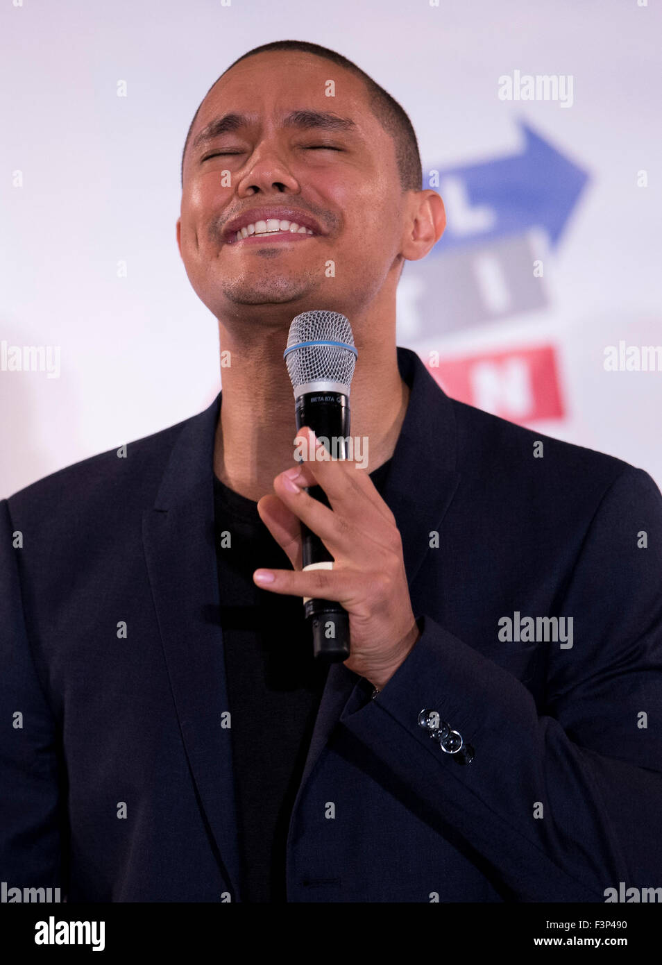 Los Angeles, California, USA. 10th Oct, 2015. TREVOR NOAH, the new host ...