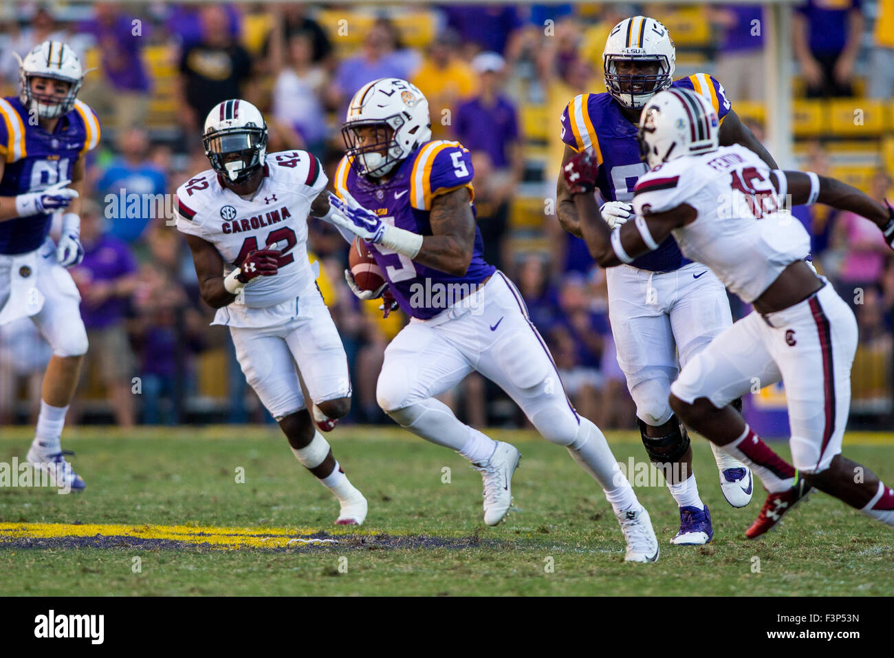 Rouge, LA, USA. 10th Oct, 2015. LSU Tigers running back Derrius Guice ...