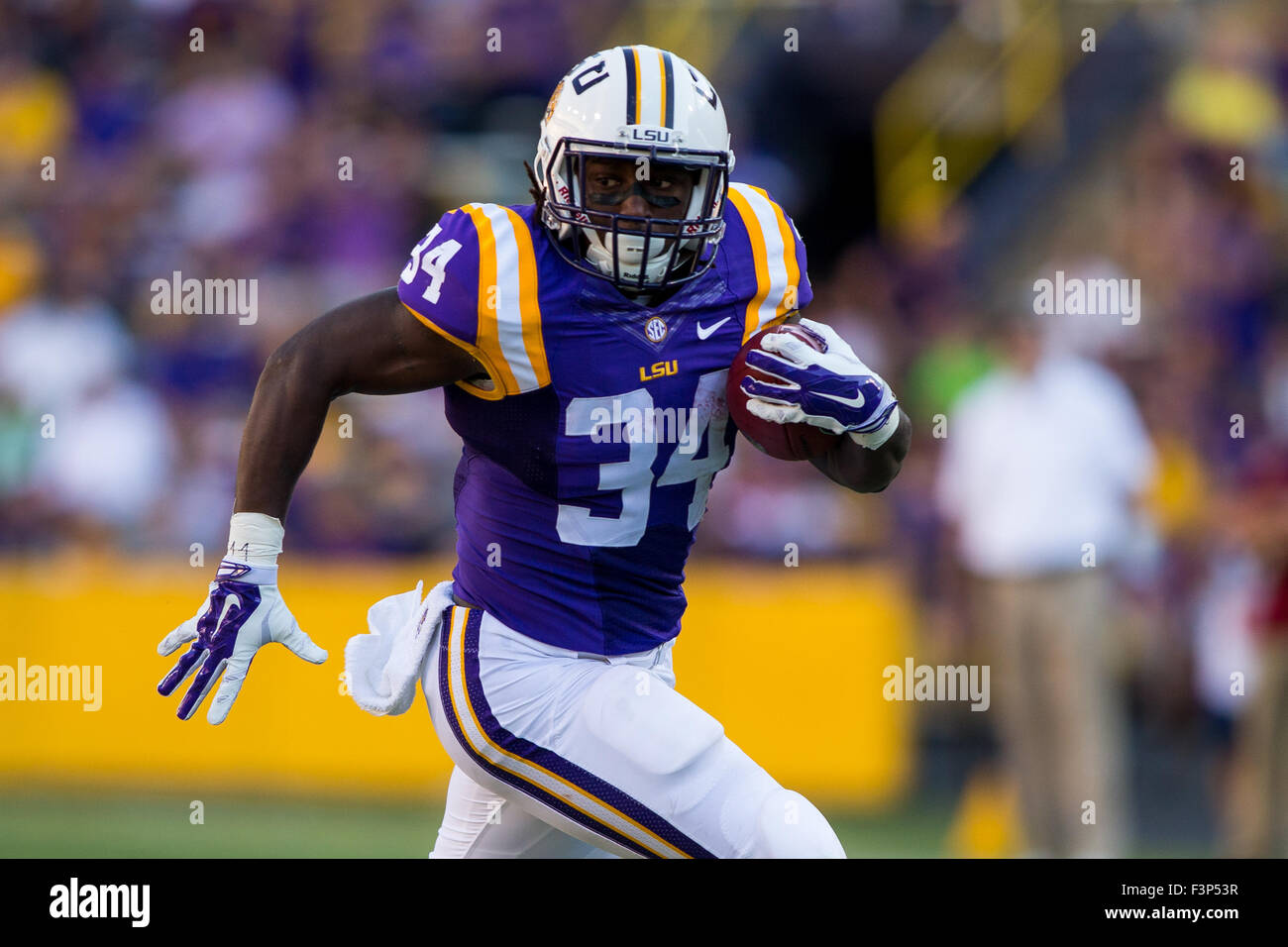Rouge, LA, USA. 10th Oct, 2015. LSU Tigers running back Darrel Williams ...