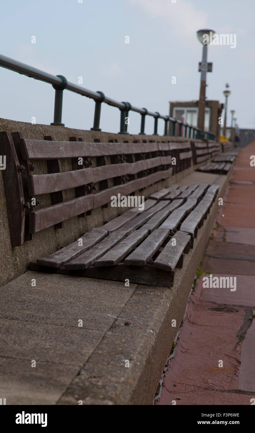Different benches hi-res stock photography and images - Alamy