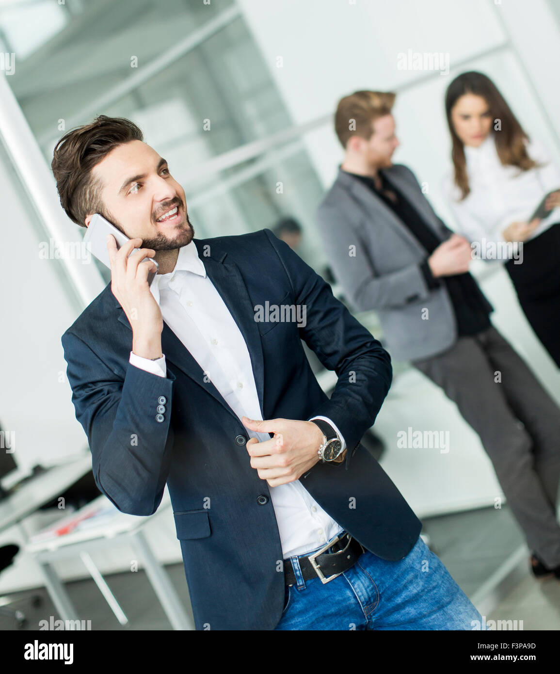 Brainstorming of people hi-res stock photography and images - Alamy