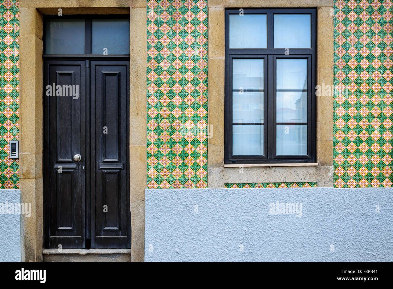 Portuguese folk art hi-res stock photography and images - Alamy