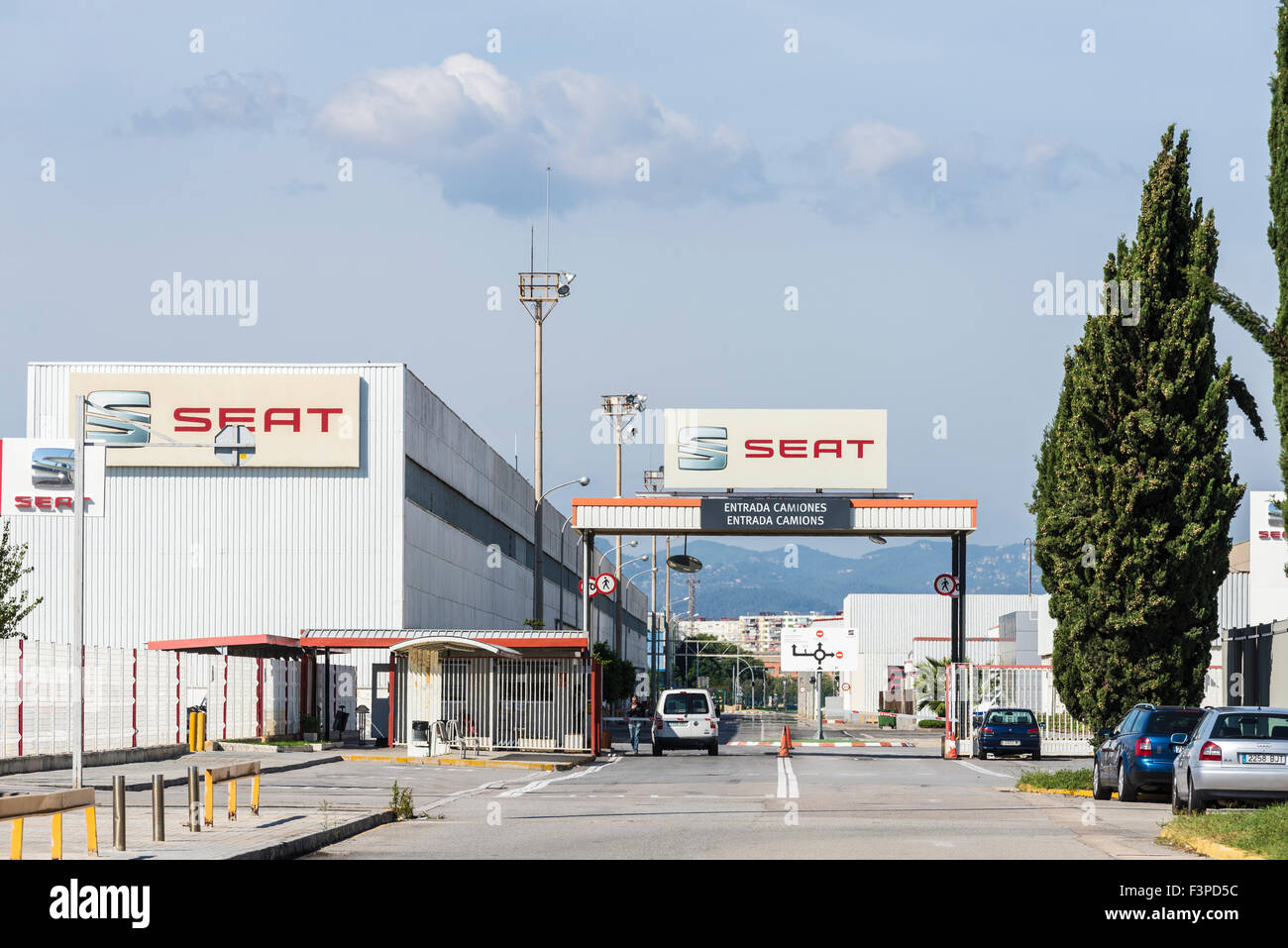 Entry SEAT factory, protected by a security checkpoint, located in ...