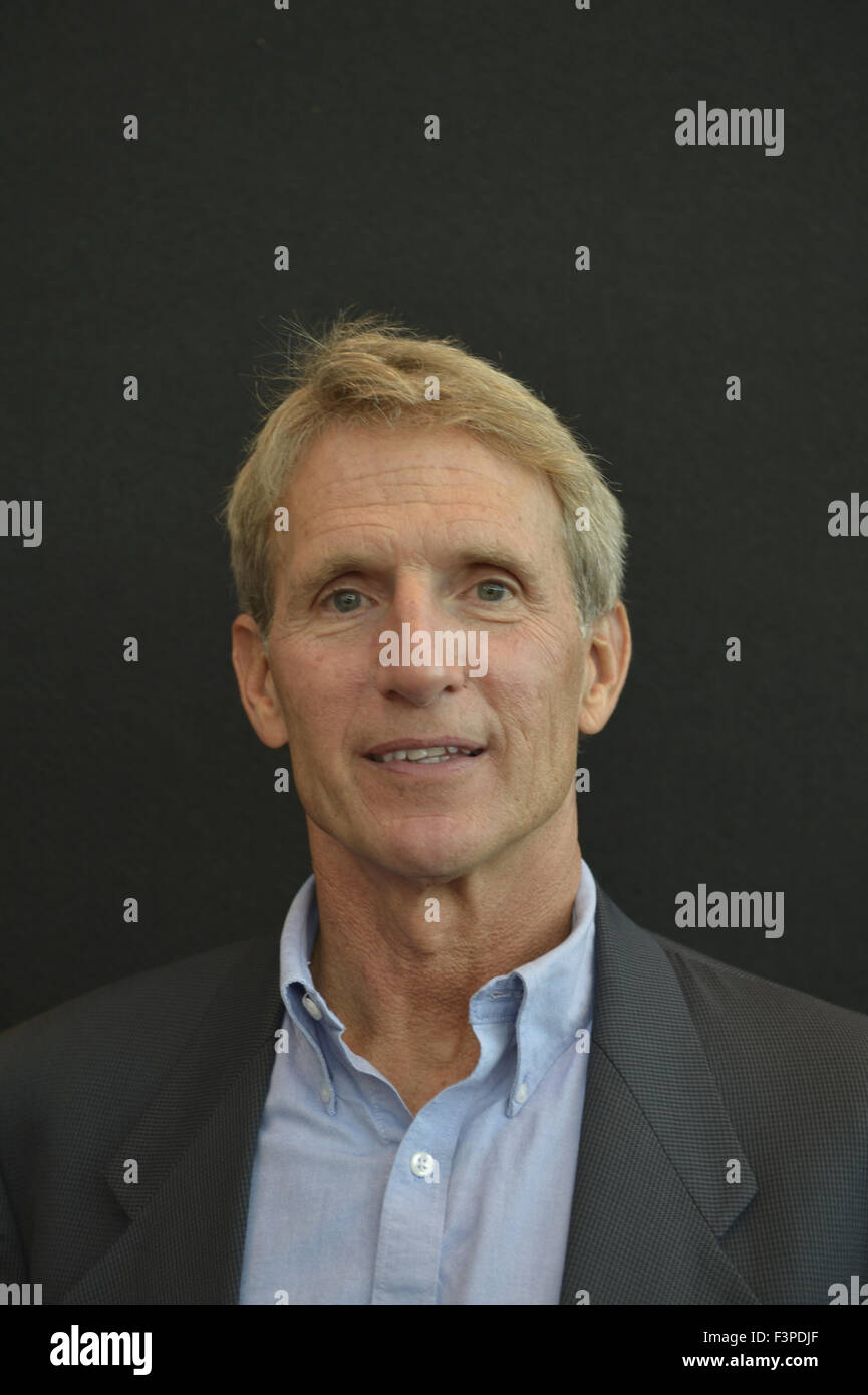 Doctor manhattan comic hi-res stock photography and images - Alamy