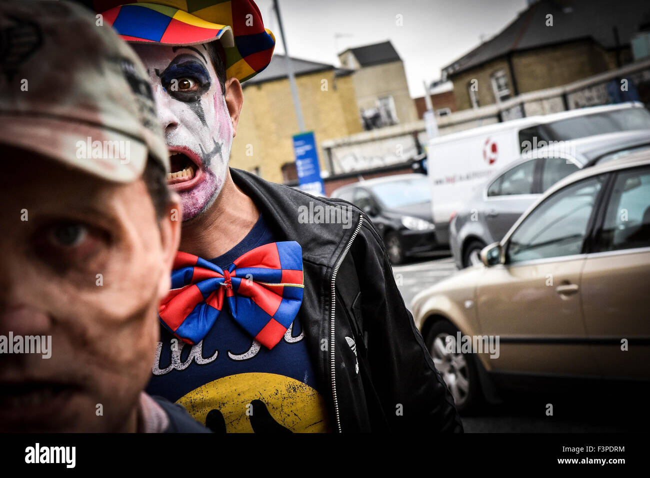 London zombie walk hi-res stock photography and images - Alamy