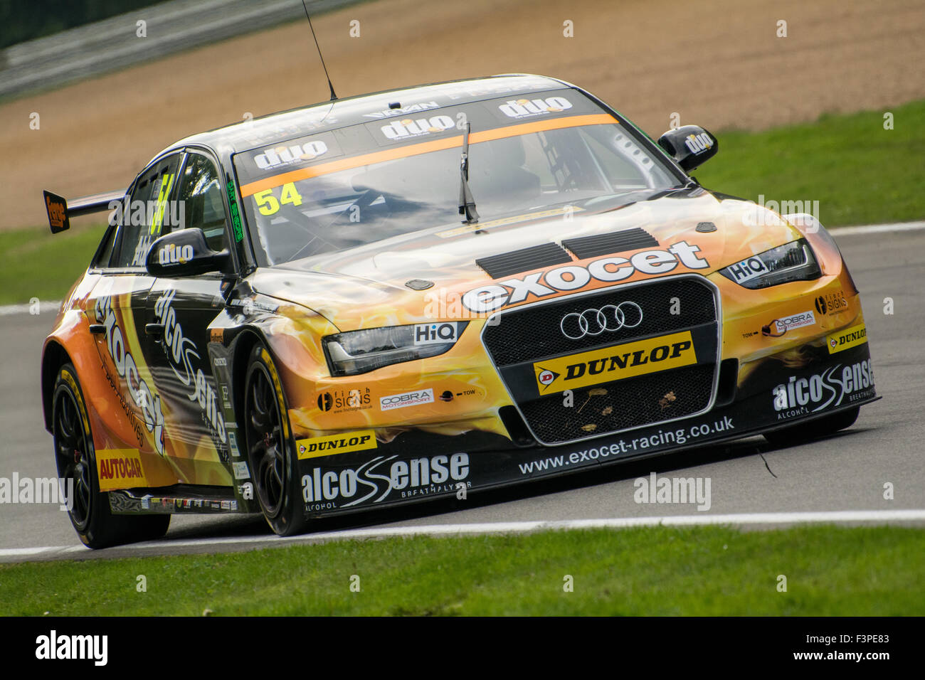 Fawkham, Kent, UK. 11th October, 2015. Hunter Abbott and Exocet ...