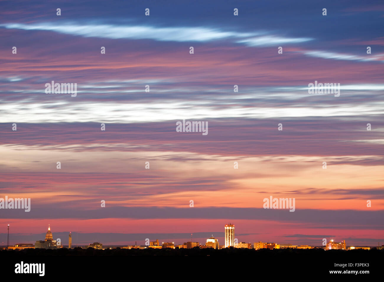 Skyline of Springfield at sunset. Springfield, Illinois, USA Stock ...