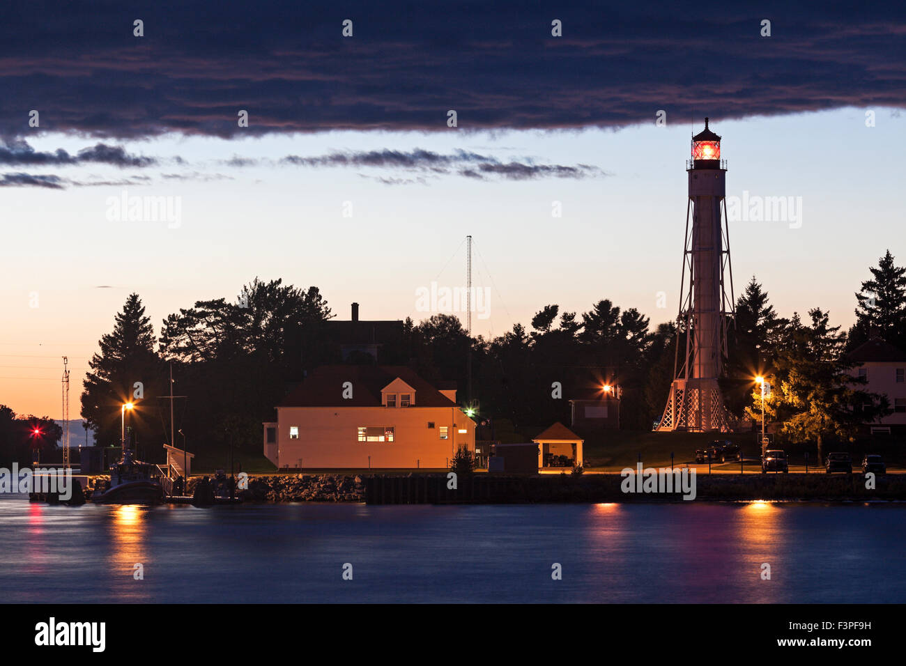 Sturgeon Bay Ship Canal Lighthouse. Sturgeon Bay, Wisconsin, USA Stock ...